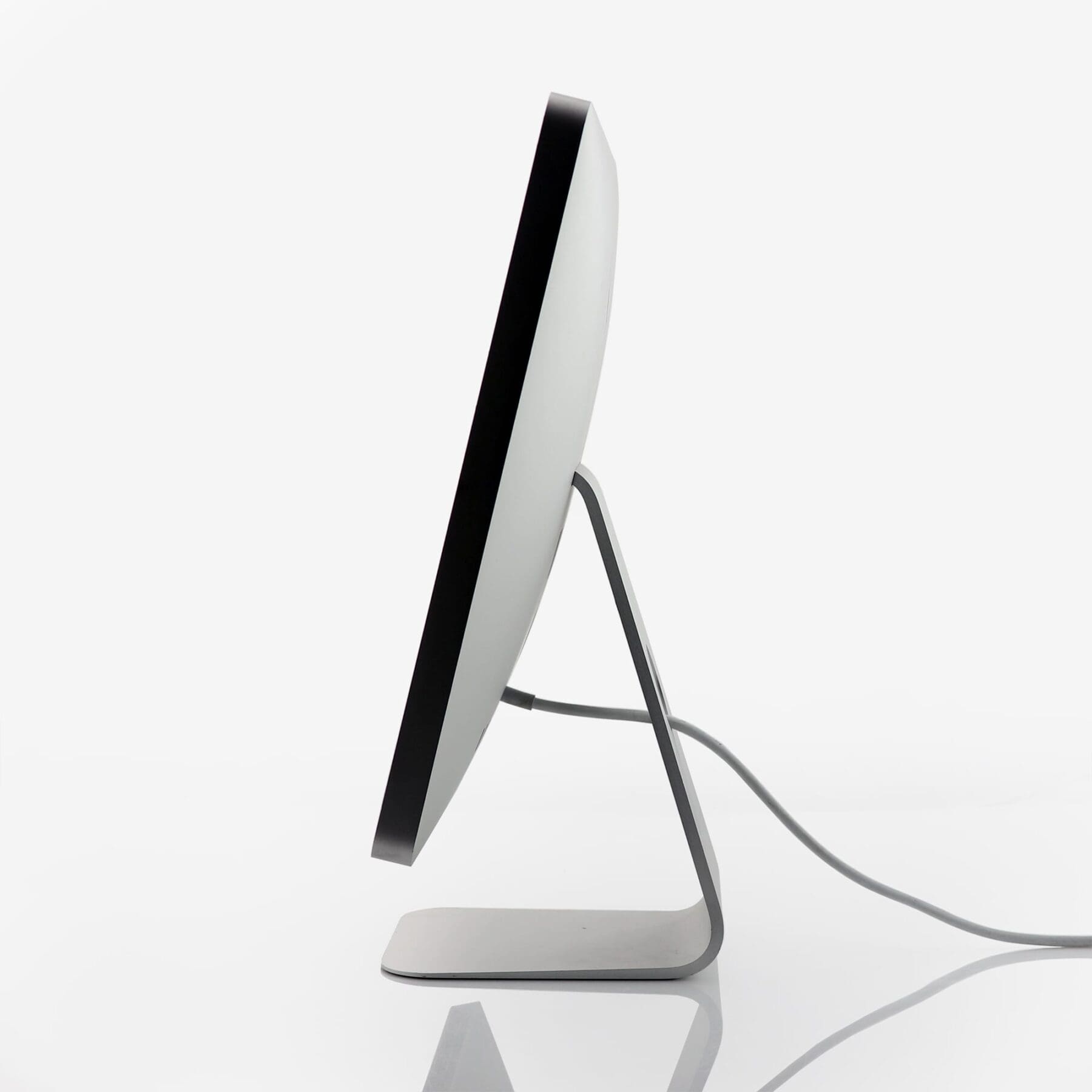 Apple LED Cinema Display 24-inch - MacFinder