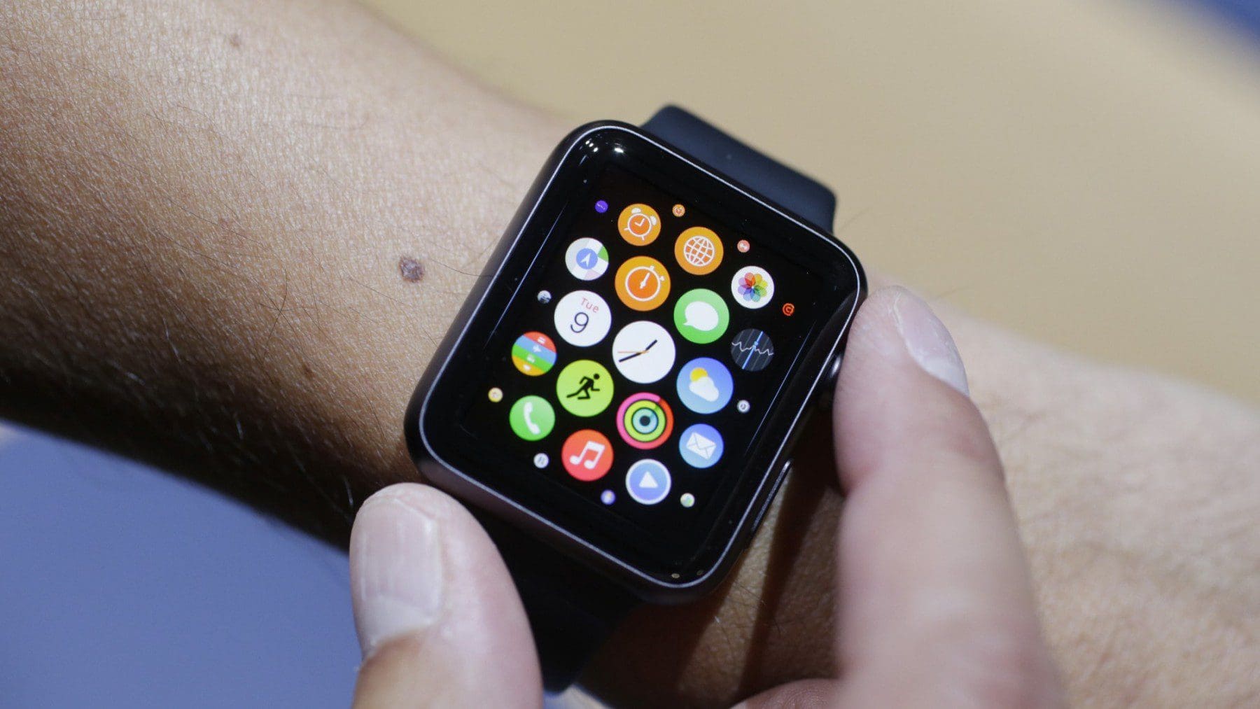 Apple Watch Release Date Spring 2015 According To Apple Retail Chief