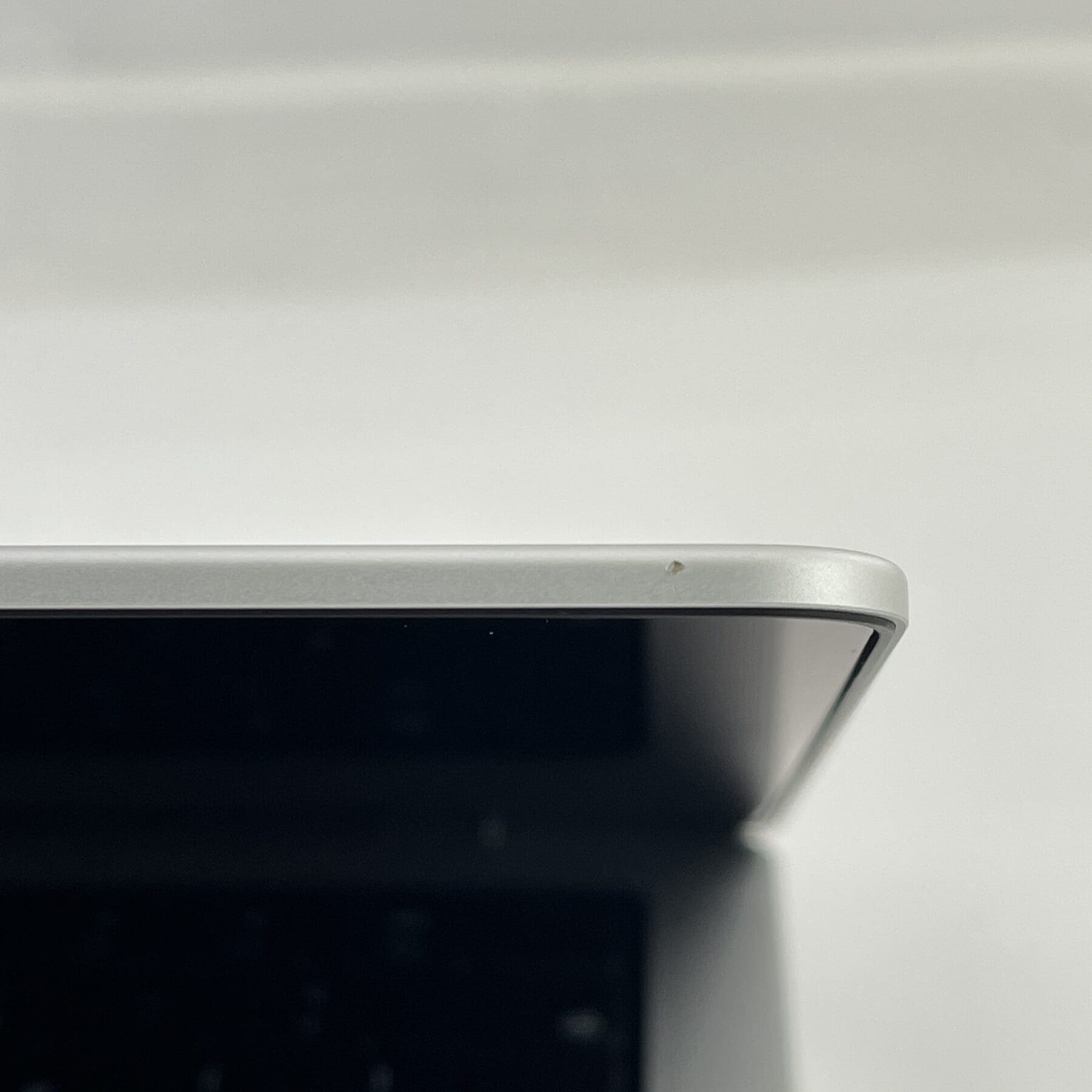 2021 Apple MacBook Pro 14-inch M1 Pro 16GB 1TB - Silver - MacFinder